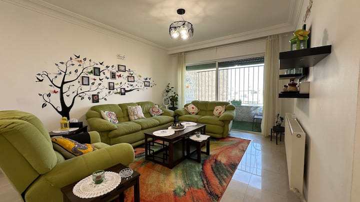 3bhk Comfy Apartment | Great Location | Feels Home - Jordania