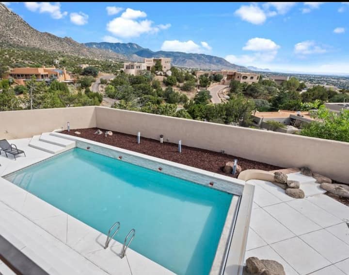 Sandia Mountain Spanish Home - Albuquerque