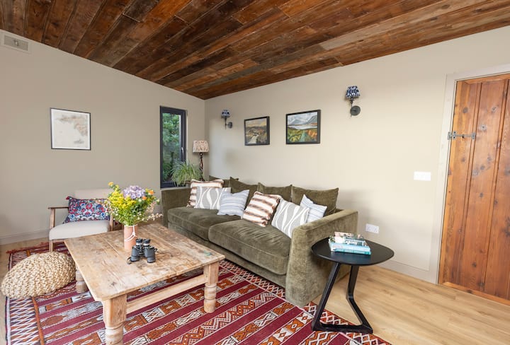 Tranquil Cabin With Sea Views - Achill Island