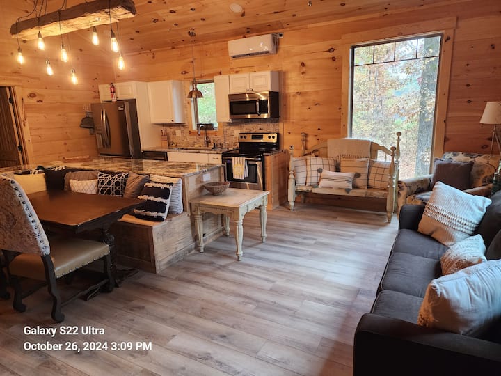 Rustic Comfort Cabin Diamond In The Ripple-hot Tub - Lake Harriet, Amity