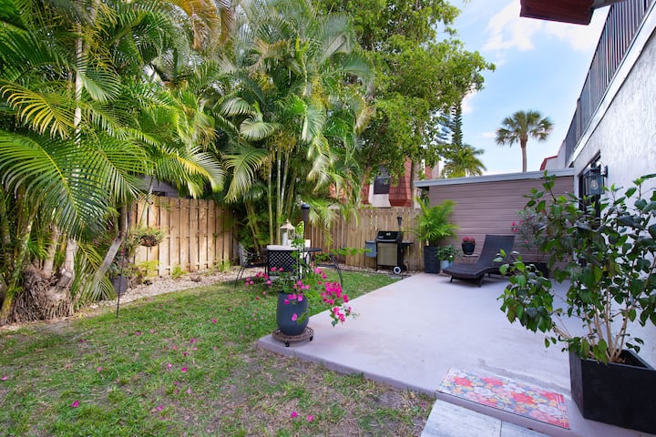 Private Oasis - Sanibel Island, FL