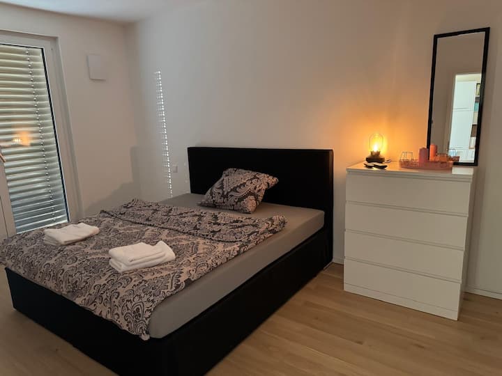 2 Zi. Wohnung Mit Terrasse - Munique