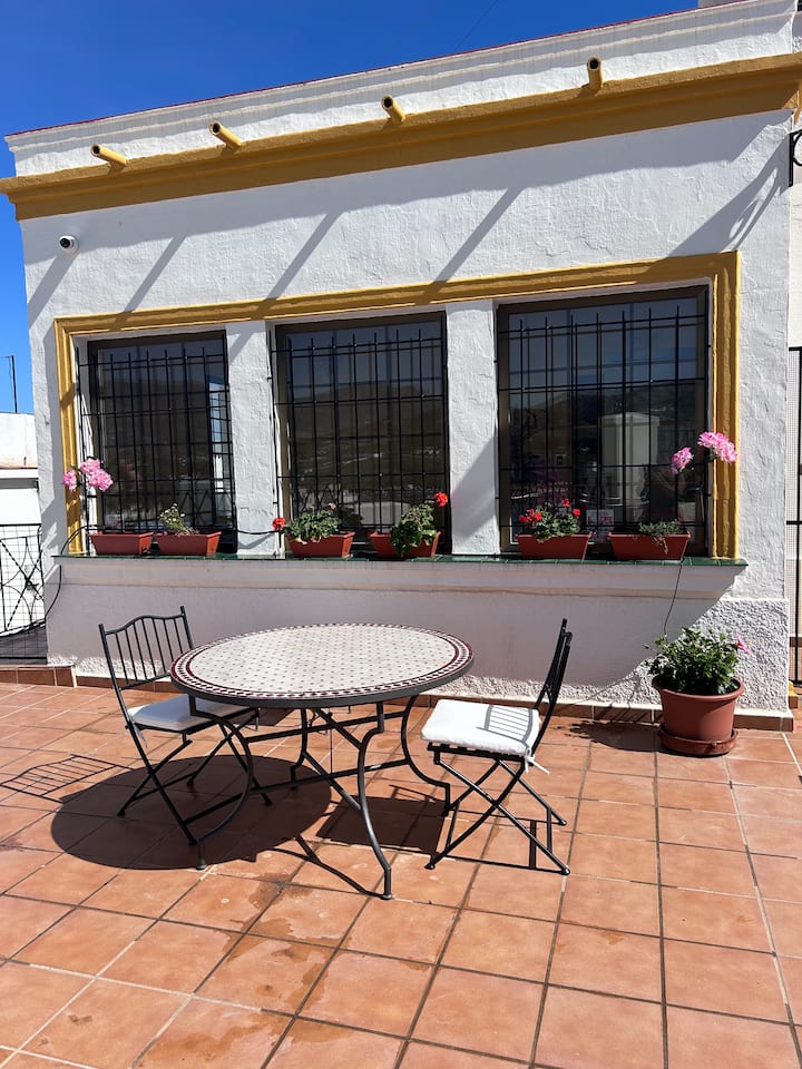 Authentic, Huge Terrace, Beautiful View, Garage - Salobreña