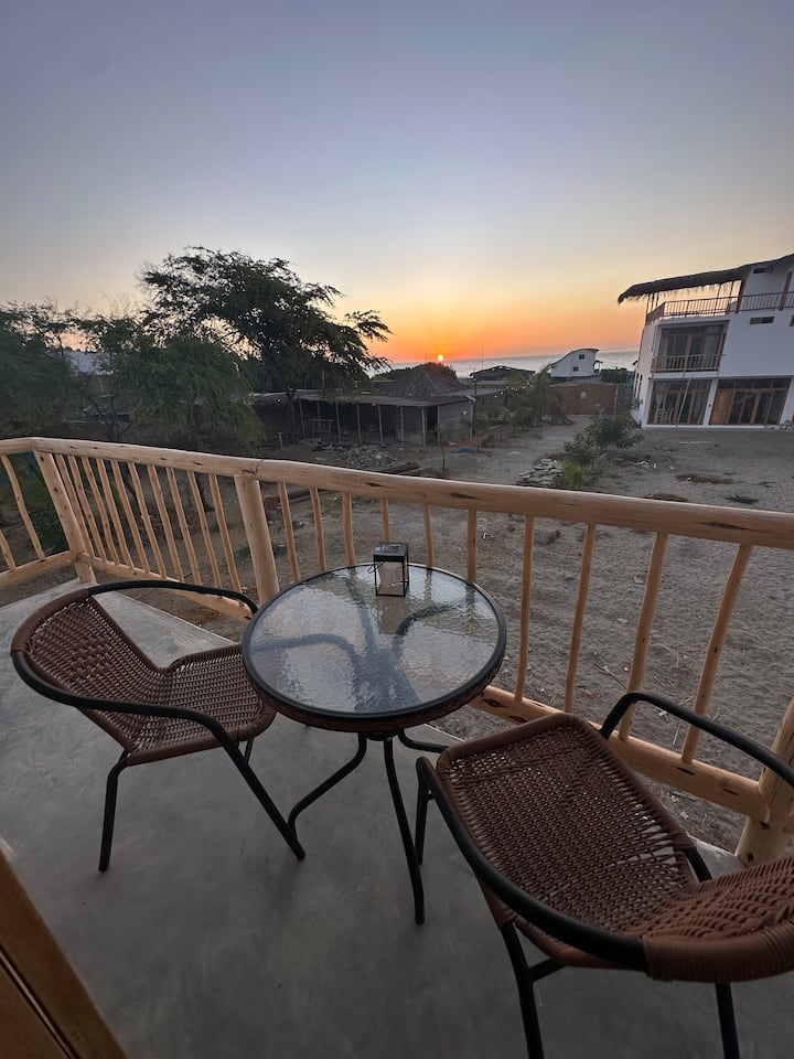 Casa De Estreno Con Maravillosa Vista Al Mar - Máncora