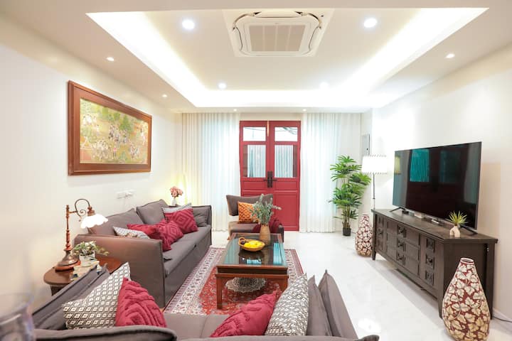 Beach House Patong, 100m To Beach, 6br, Sleeps 12 - Patong Beach