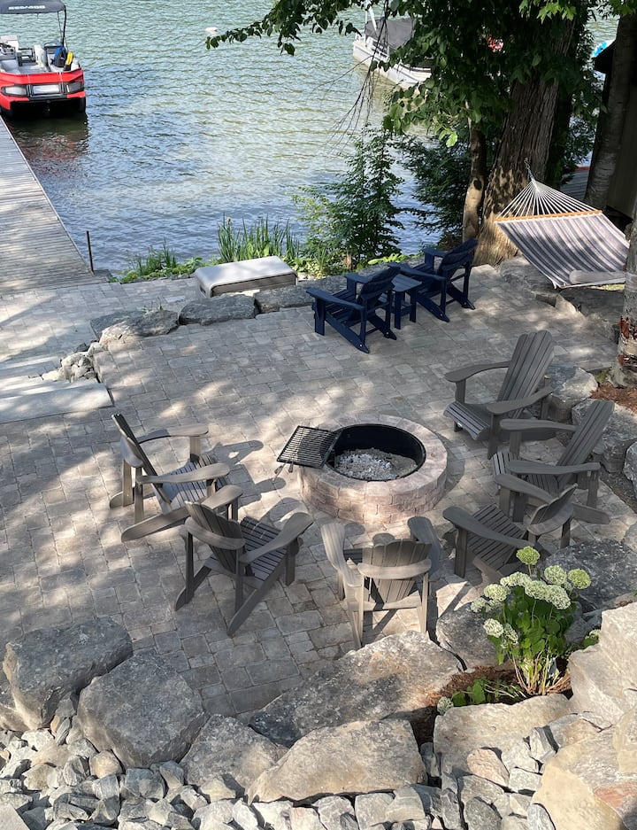Lakefront Muskoka Cottage - Algonquin Provincial Park