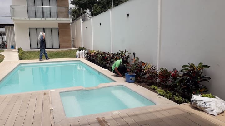 Relax En Chipipe – Tu Escape Con Piscina Y Jacuzzi - Salinas