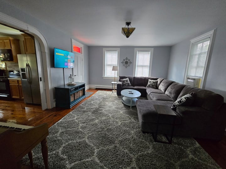 Nice 3 Bedroom Restored 1800's Farmhouse - Ravensburg State Park, Jersey Shore