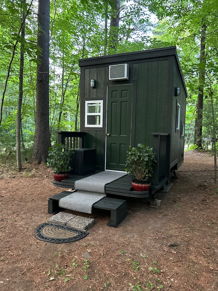 “The Office” Semi- Off Grid Cottage - Grand Casino Hinckley