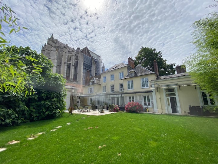 Hôtel Particulier. Au Pied De La Cathédrale - Beauvais