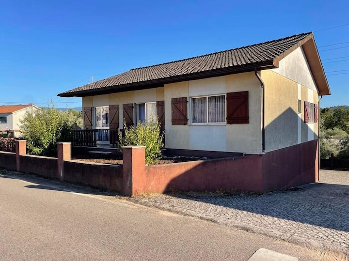 Maison De Vacances Portugal - Miranda do Corvo