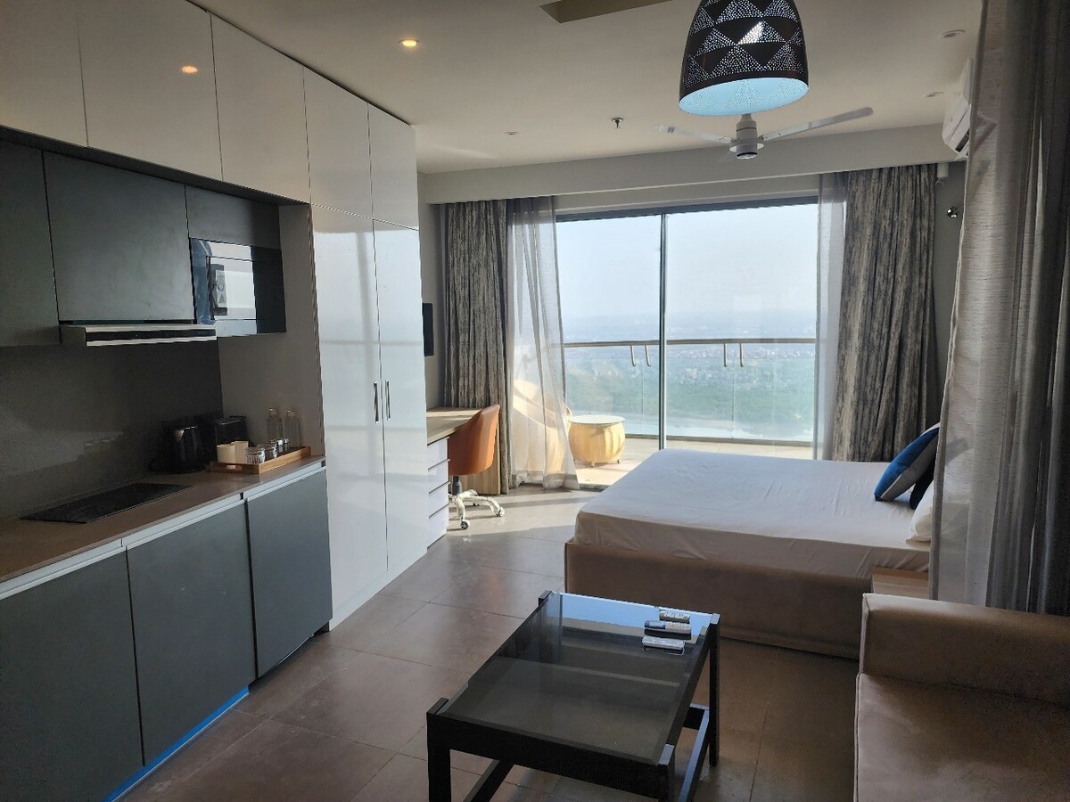 Supernova Spira Studio -High Flr Awesome RiverView - Flats for Rent in ...