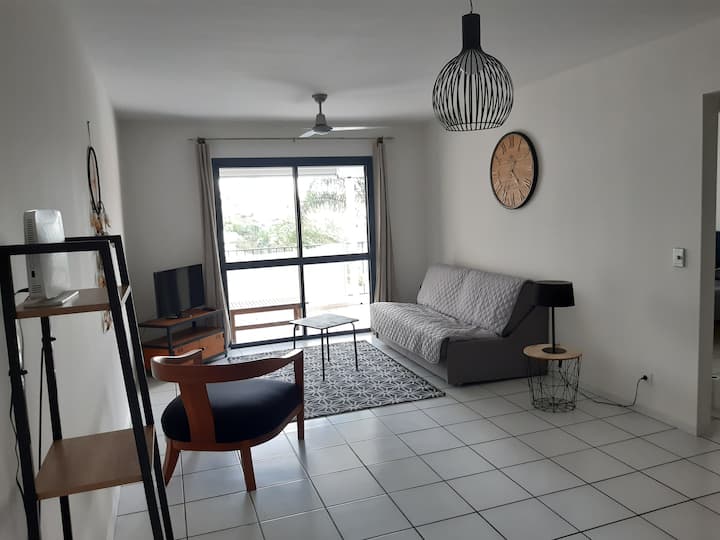 Apparemment F2 Val Plaisance - New Caledonia