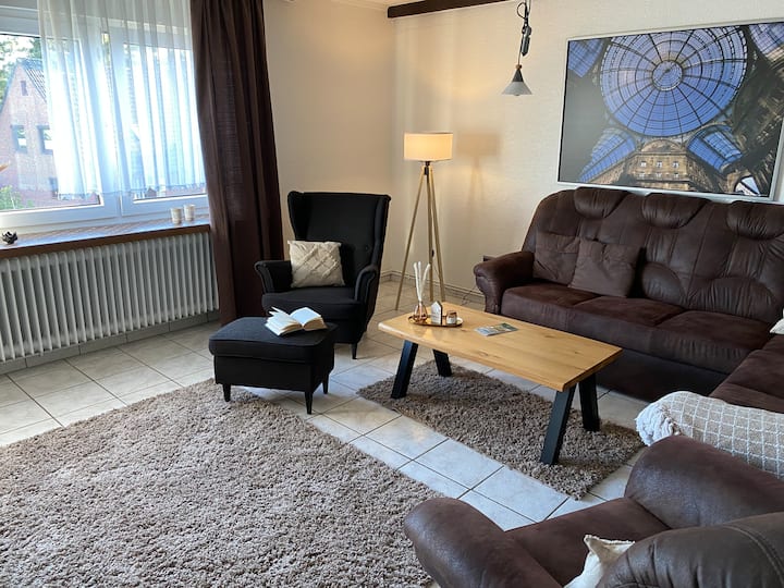 Gemütliche Ferienwohnung An Der Nordsee Mit Garten - Schortens