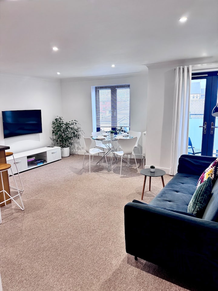 Cosy Apartment In Southsea, Private Parking - Gosport