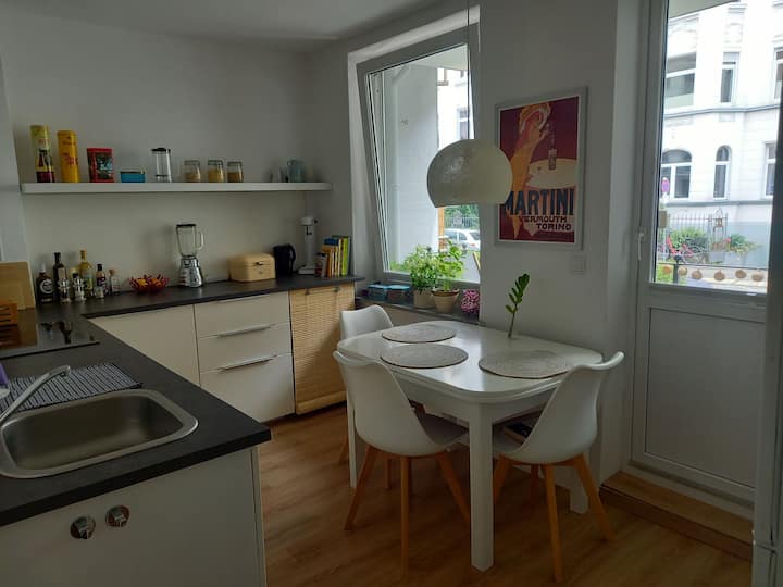 Schönes, Zentrales Zimmer - Hannover