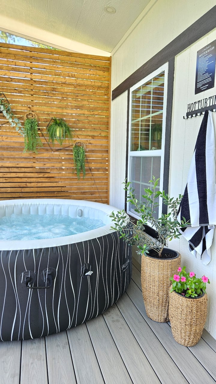 Private Studio · Quiet & Serene - Jacksonville, FL