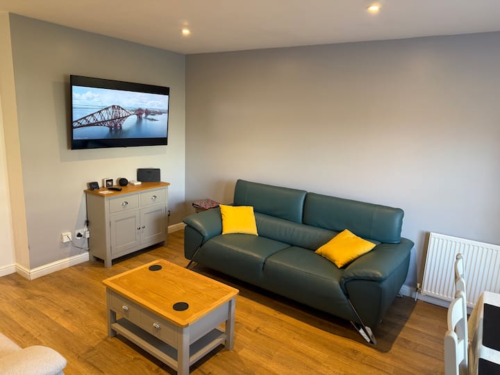 Dunfermline 2 Bed Flat Fully Furnished - Dunfermline