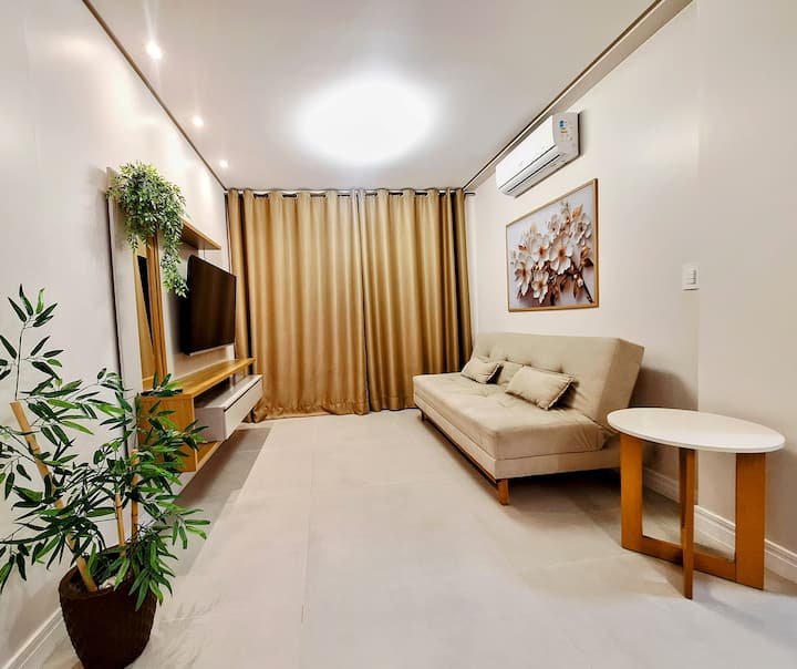 Ap 2 Dorm, 2 Wc, 3 Ares, Sac C/chur, Próx Ao Mar. - Florianópolis