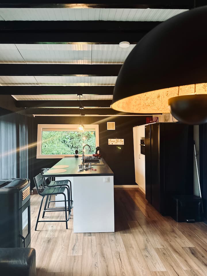 Even Weg - Stijlvol Chalet Verborgen In’t Groen - Arendonk