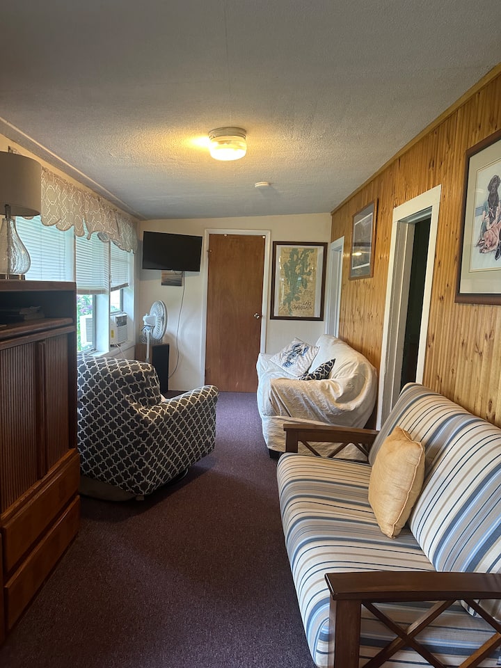 Cozy Cottage On The Lake. - St Albans City, VT