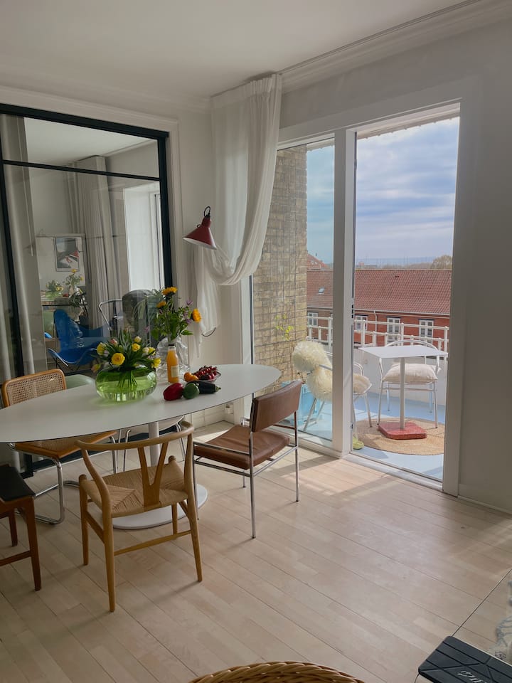 Lys Bylejlighed Med Havudsigt. - Aarhus
