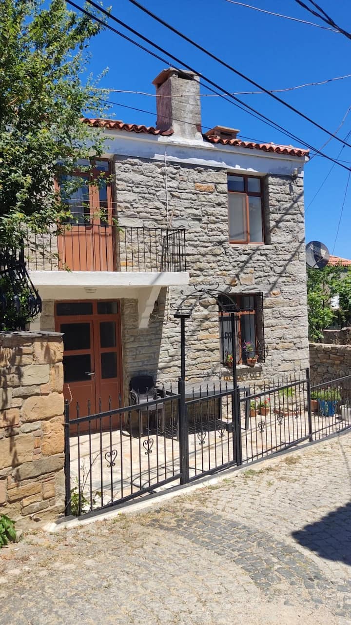 Tepeköy Agridia  Taş Ev  Apartlar - Gökçeada
