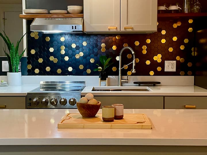 New King, Stylish Mod And Next To Downtown - Asheville, NC