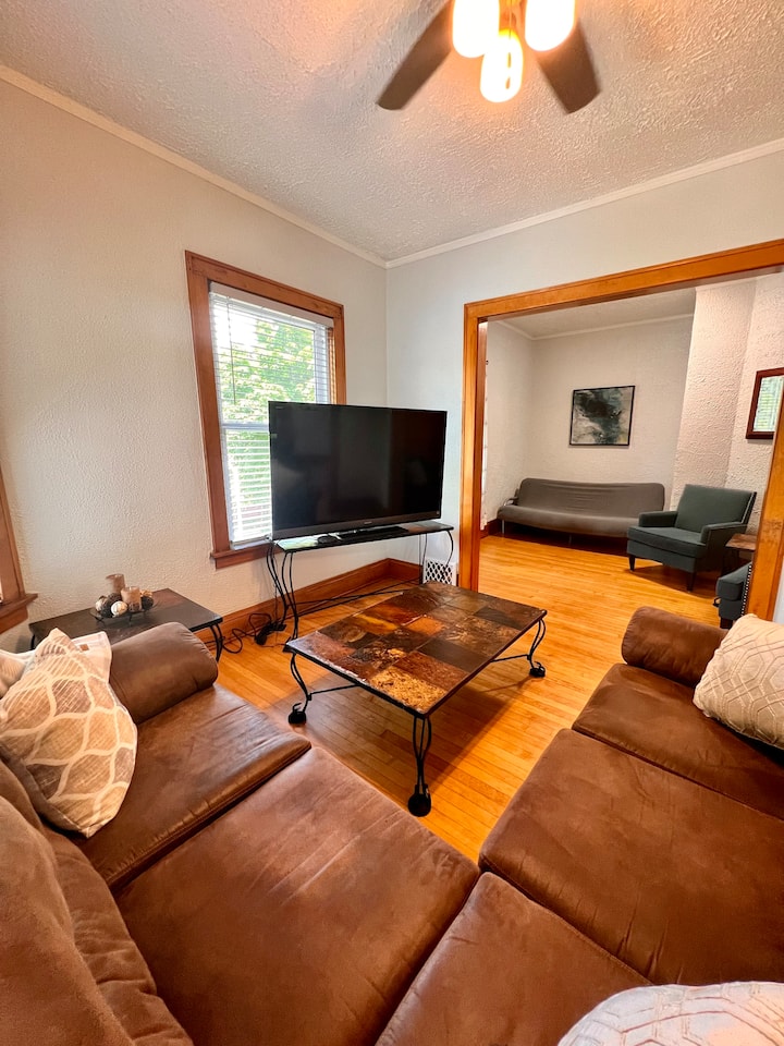 Walker’s Point Upper Flat In Milwaukee - Greenfield, WI