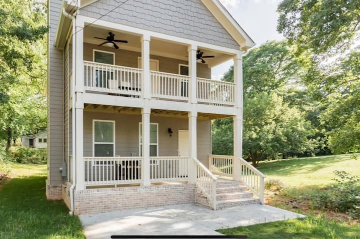 Sleeps 26 | Two Full Homes | 14 Beds, Large Groups - Atlanta, GA