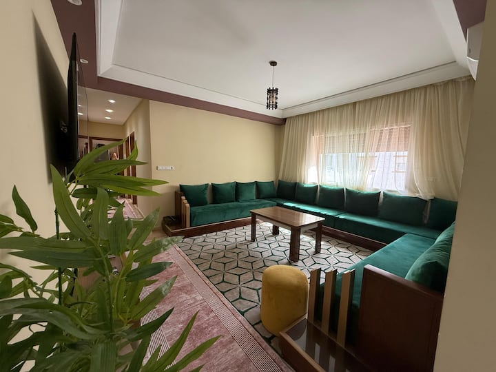 “Appartement Chic – 3 Clim, Ascenseur, Garage” - Agadir