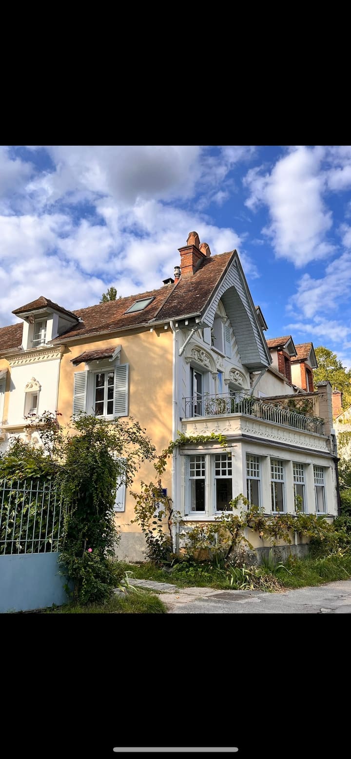 Villa Des Chimères Sur La Seine - Fontainebleau