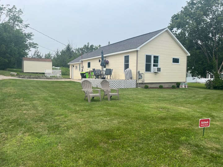 Walk To Ferries – Tesla Charger + Lake Views - St. Ignace, MI