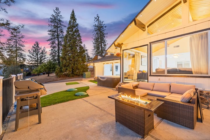 Yosemite Garden View Getaway, Hot Tub, Pool Table - Oakhurst