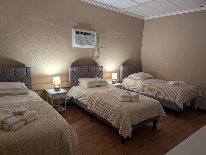 Guesthouse In Central Fremont - フリーモント, CA