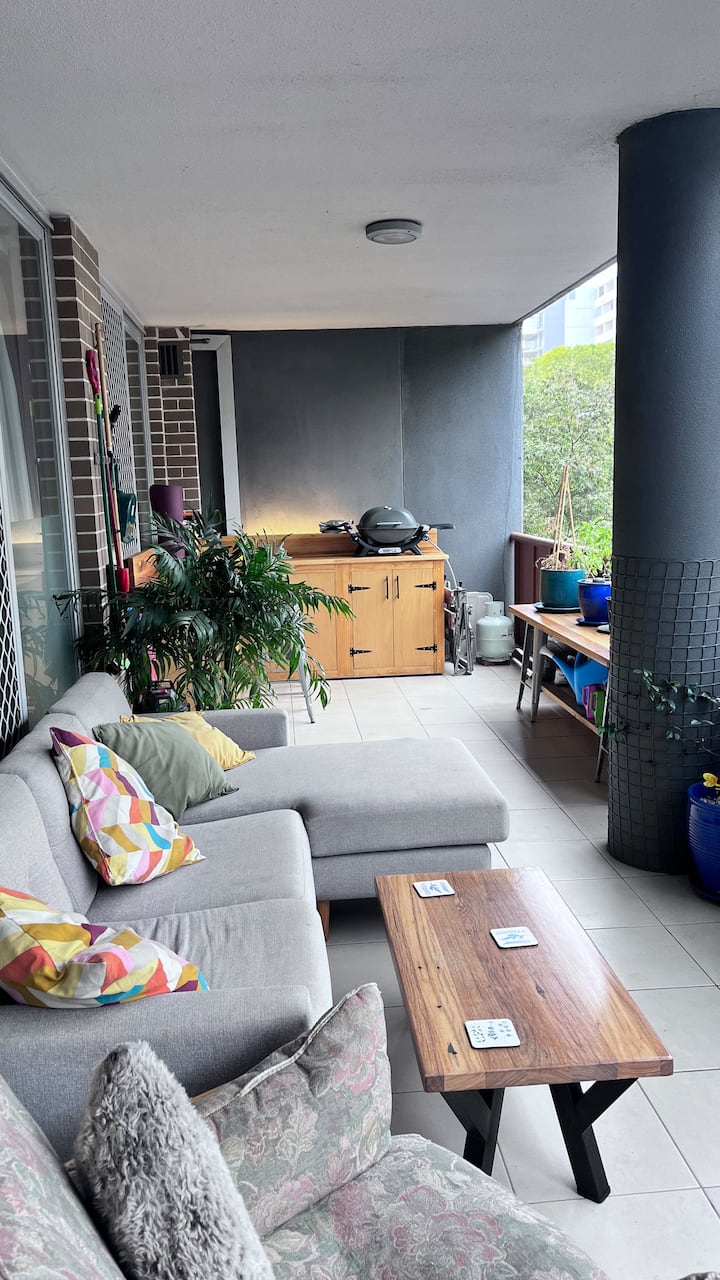 Entire Spacious Apartment Sydney - 2 Stops To City - Rosebery