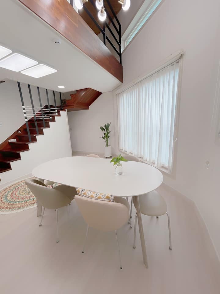 [프롬스테이B]
침실3개 /황리단길10분/무료주차 - Gyeongju-si