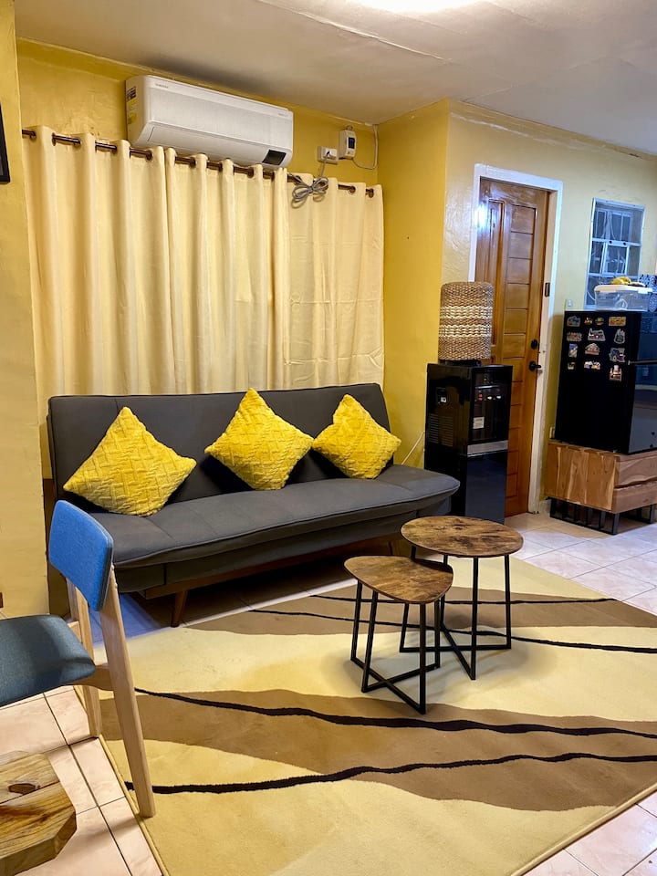 Flora’s Homestay: 3br,2baths,gated Parking - Butuan