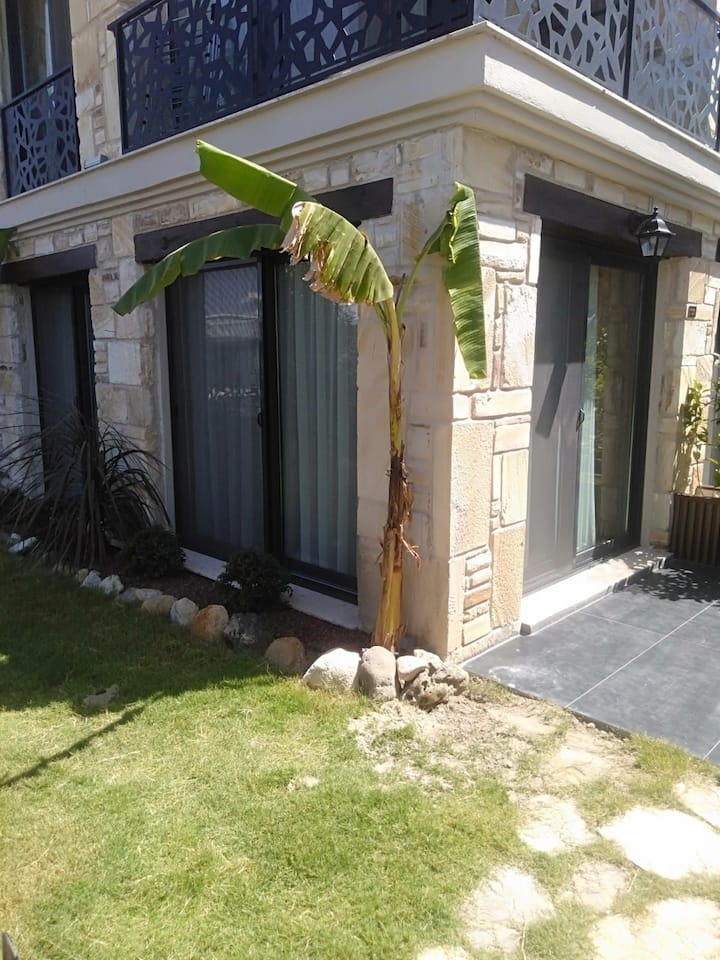 Yenifoça Da 1+0 Mutfaklı  Daire 01 - Aliağa