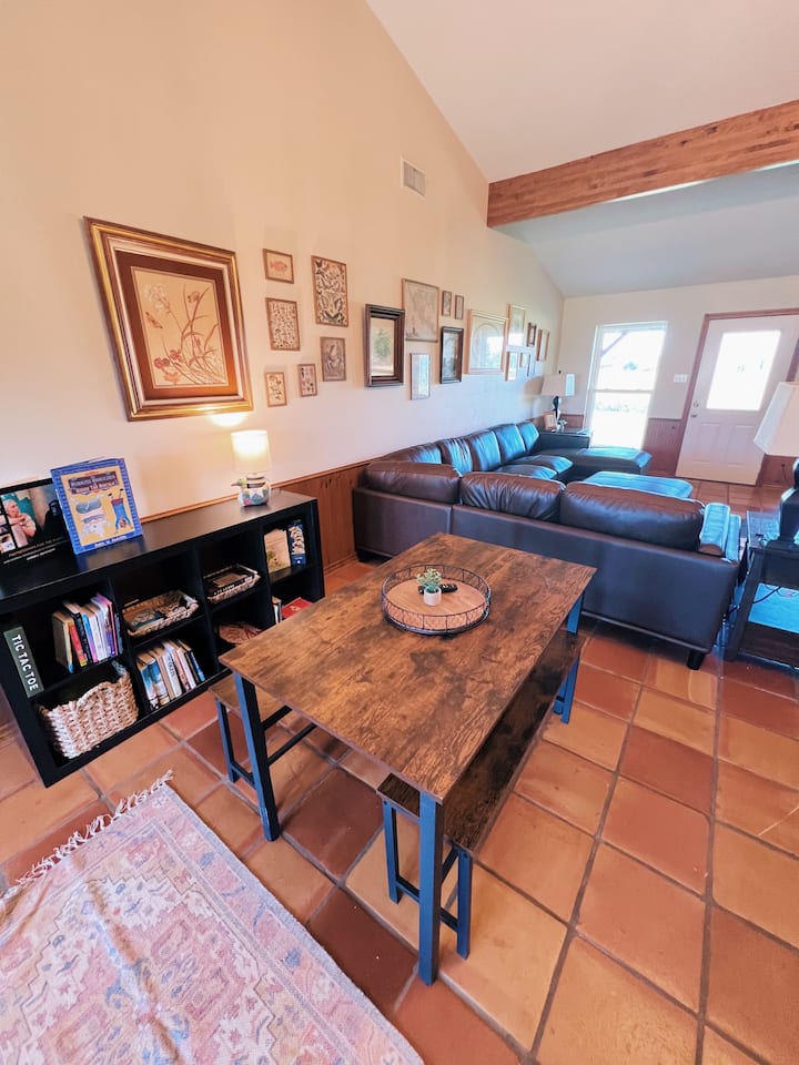 Huruma 3 Br @ High Hope Ranch - Fossil Rim Wildlife Center