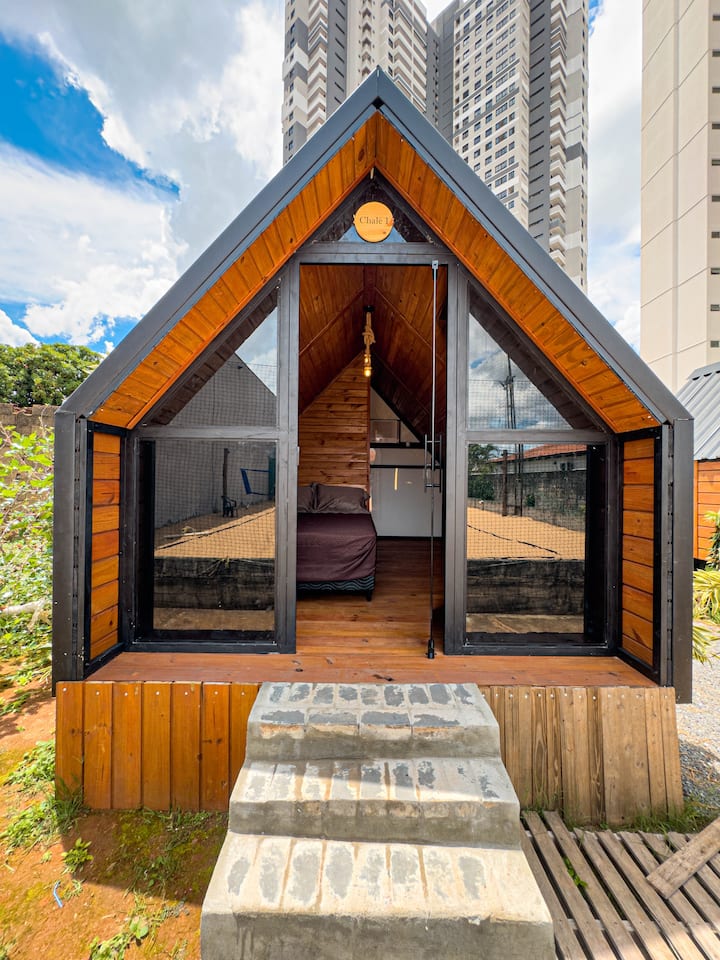 2 Chalés + Quadra De Areia + Churrasqueira - Goiânia