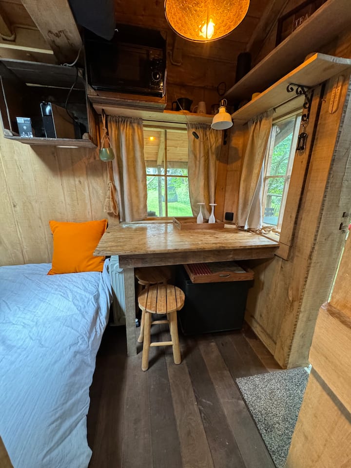 Cabane De L’écureuil Curieux - Gembloux