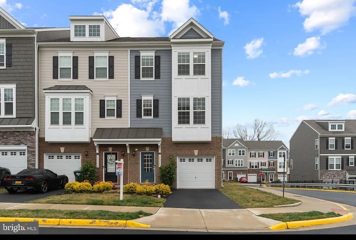 Walk To Uva Hospital | 30 Min To Shenandoah Park! - Gainesville, VA