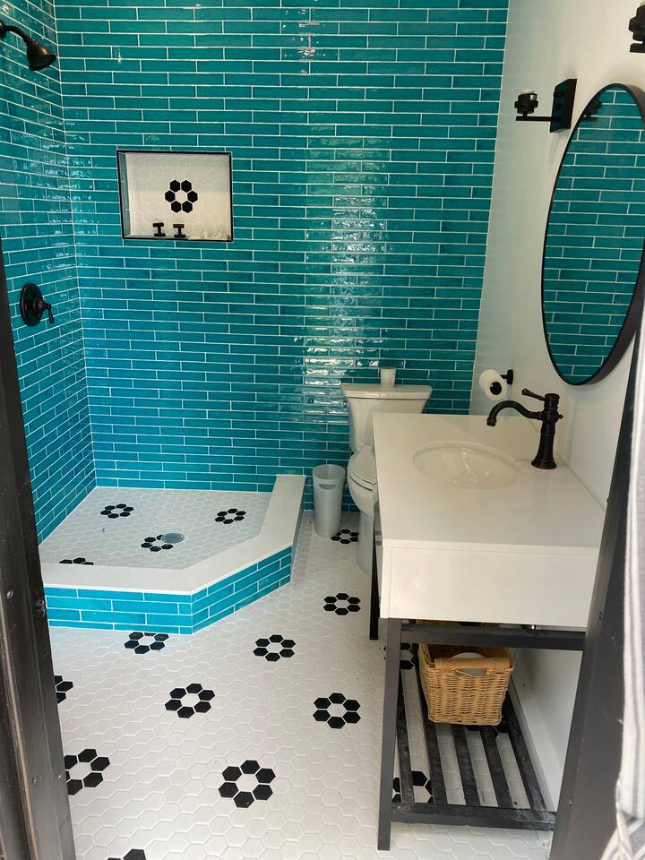 Cute Little Beach/hike Studio - Malibu, CA