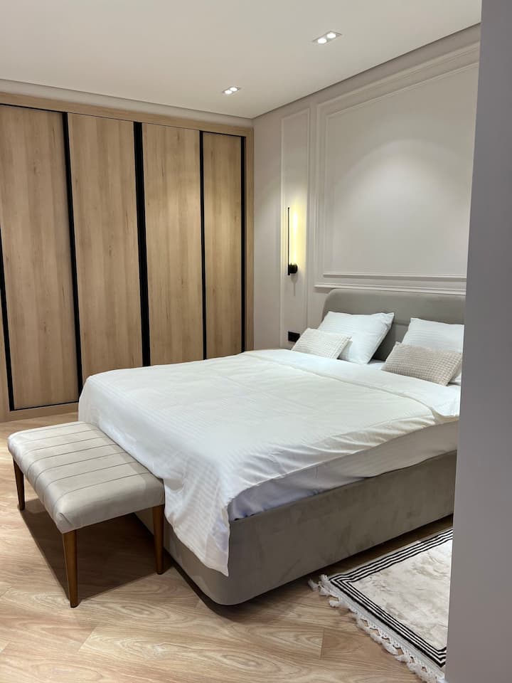 Luxurious Central Baku Apartment - Baku
