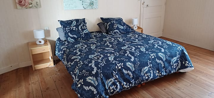 Appartement 65m2 Centre Ville Proche Plages, Ports - Locronan
