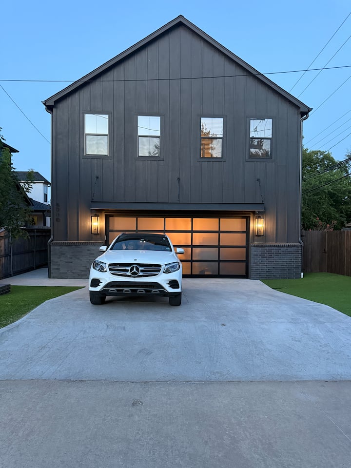 New Modern Artist’s Studio - 2 Units In 1 Listing! - Bethany, OK
