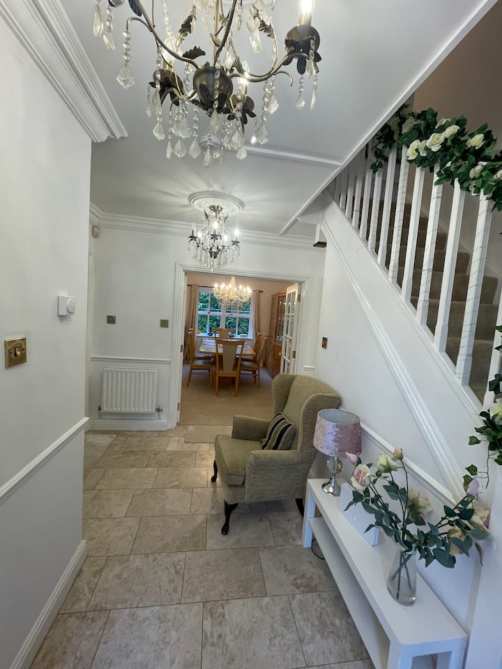 Beautiful 6 Bedroom House Oxford - Sleeps 11 - Oxford