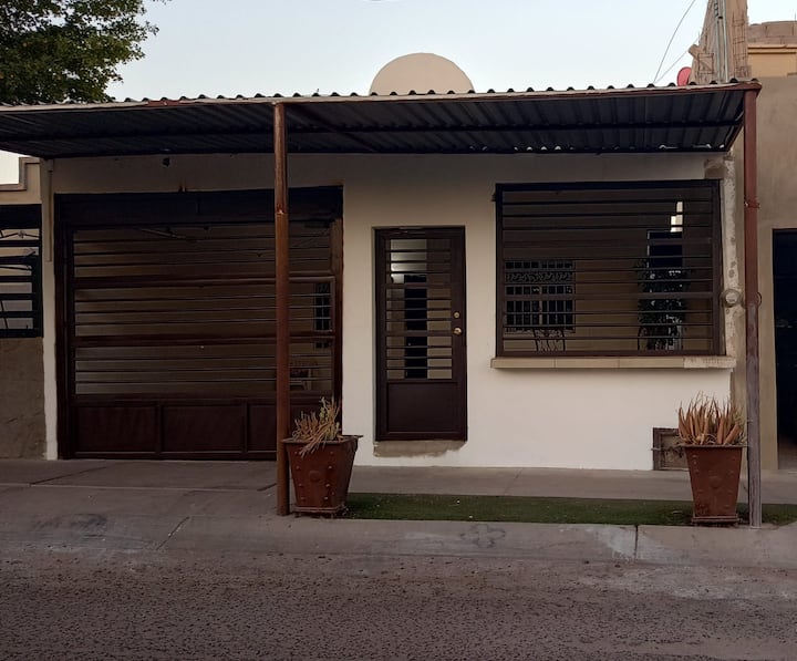Confortable Casa Bien Ubicada - Hermosillo