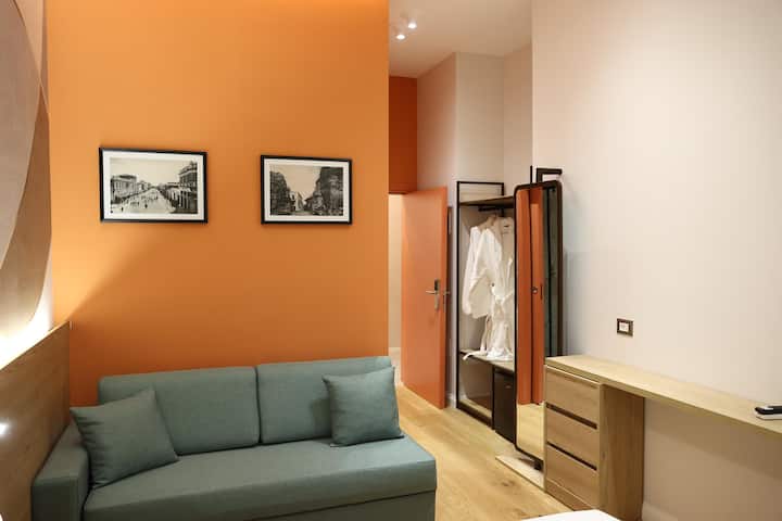 Tangerine Room - Durazzo